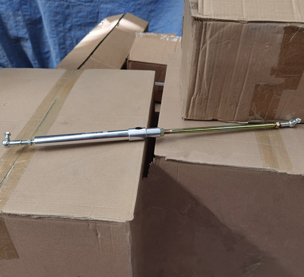 Sinotruk Howo Truck Spare Parts Operating Cylinder WG9100570005